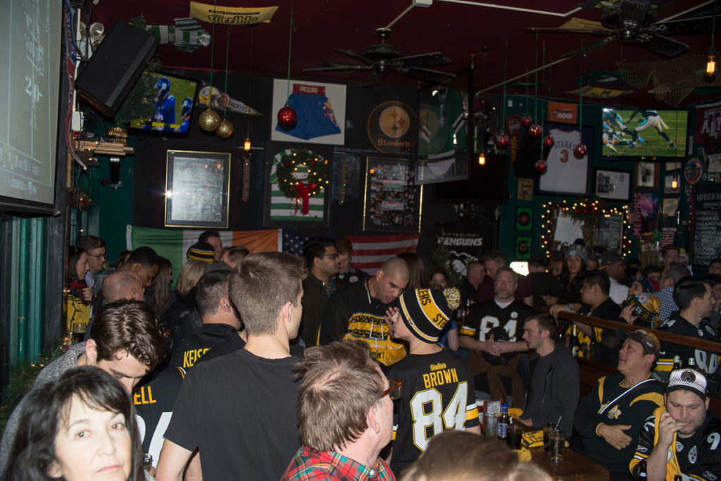 Steelers Bar NYC | Black And Gold Pittsburg Steeler Bar New York, NY